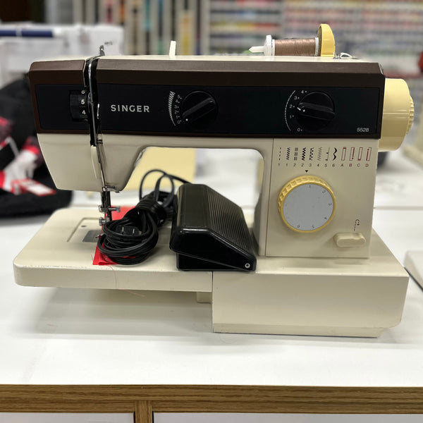USED Singer 5528 Sewing Machine - mrsewing